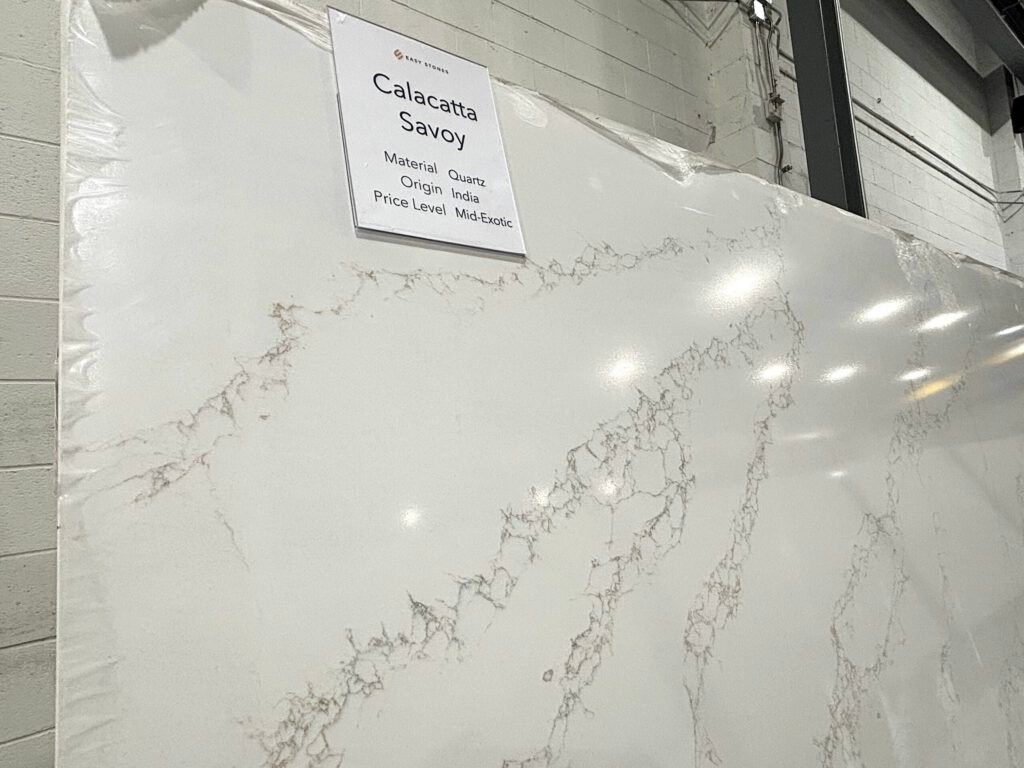 Calacatta Savoy (Jumbo 136x78 Avg 73.66 sqft ) Easy Stone - Granate ...